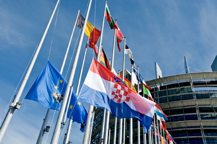 L’UE pourrait lancer l’euro numérique sur Ethereum ou Solana | Journal ...